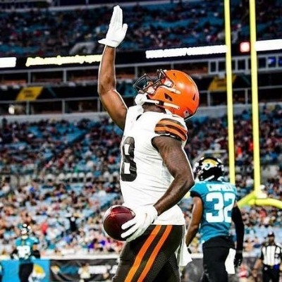 Davion-Davis's Biography - Stats, recent team Parents, networth ...